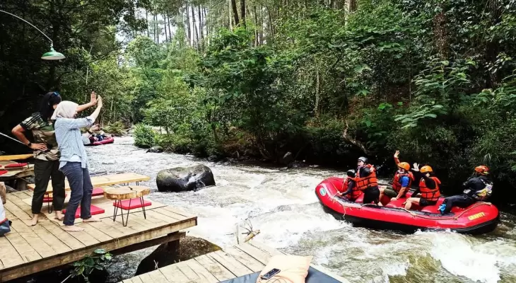 Camping at Pineus Tilu Riverside in Pangalengan